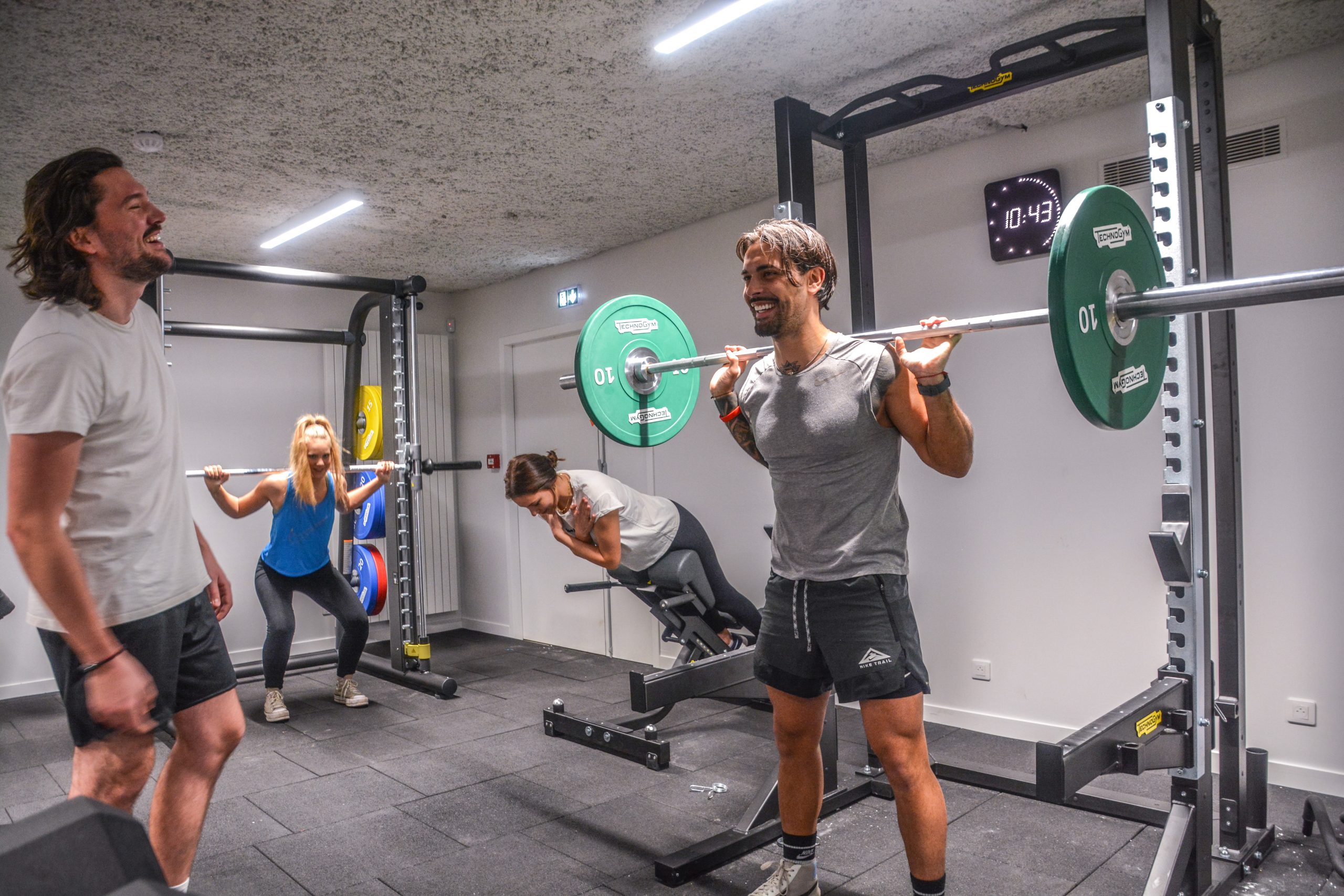 Entry fitness + swimming pool